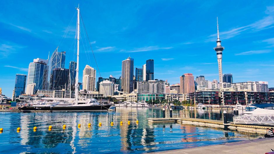 Murder on Auckland Harbour - SeekersCode